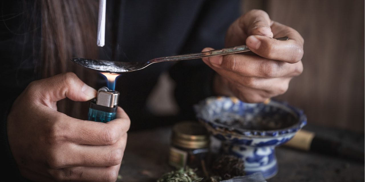 Signs of Meth Use: 5 Steps to Spotting Meth Addiction - The Blackberry ...